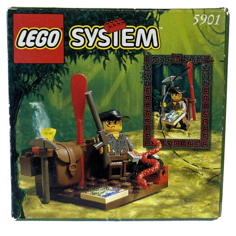 Lego 5901 River Raft - Johnny Thunder – Display Frames for Lego Minifigures